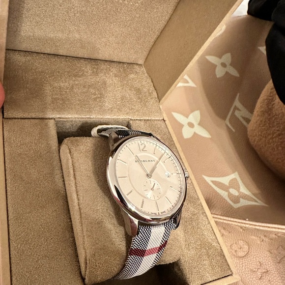 Burberry | Accessories | Burberry Unisex Round Watch | Poshmark